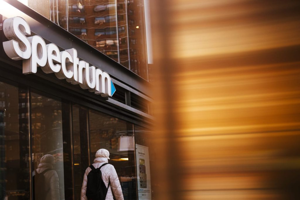 Charter rolls out new Spectrum pricing and internet speeds, aims to ‘be ...